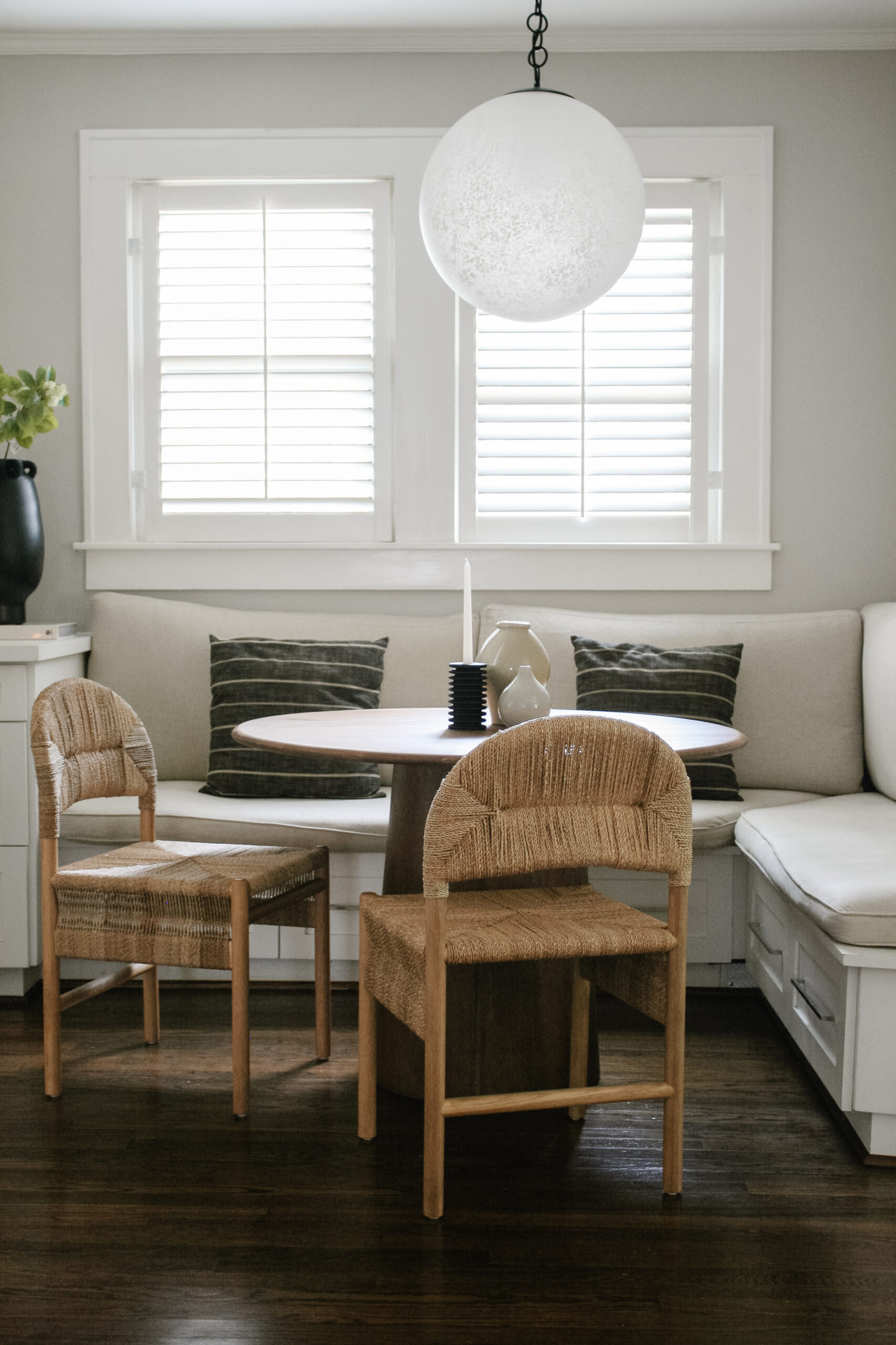 A Designer’s Guide on When to Use a Swag Light | Hope Miriam Designs