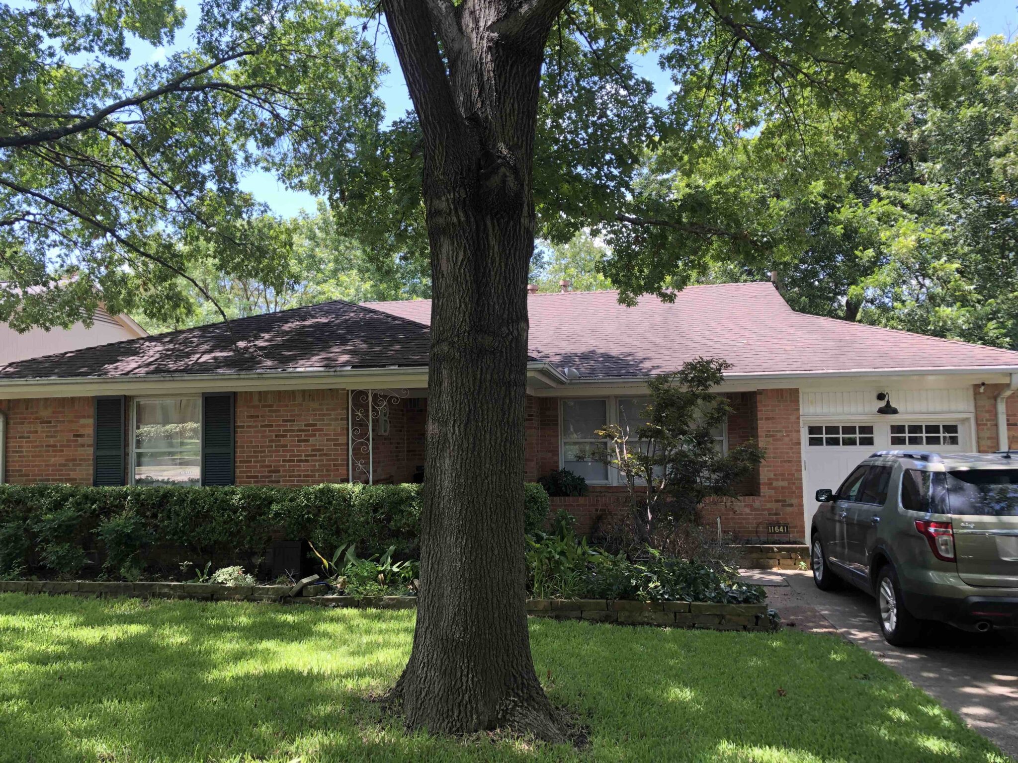 How to Renovate a 50s House Exterior | Hope Miriam Designs